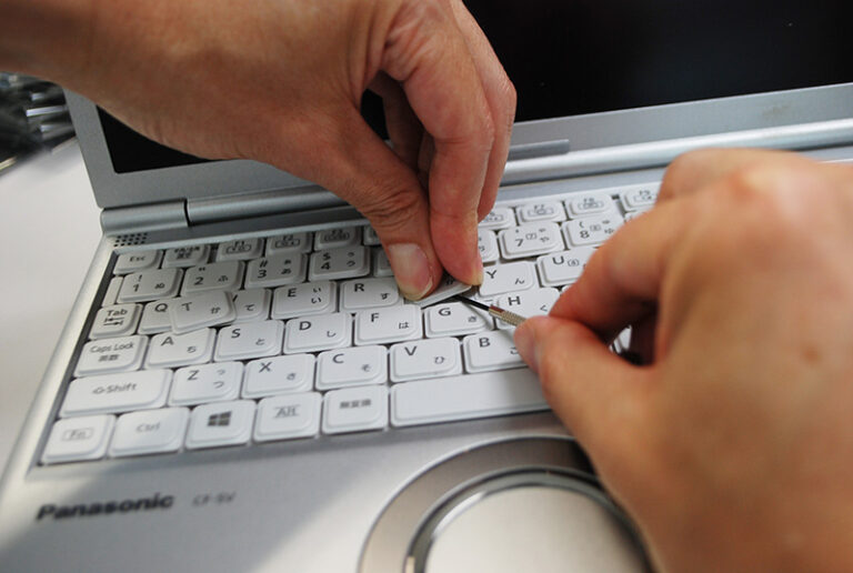 パナソニック レッツノート CF-SZ5 CF-SZ6 CF-SV7 シリーズのキートップの外し方 | ダイナショップ ブログ